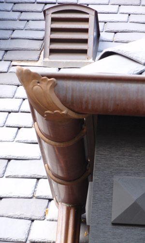 Cast Decorative Outside Miter - Old World Distributors, Inc.